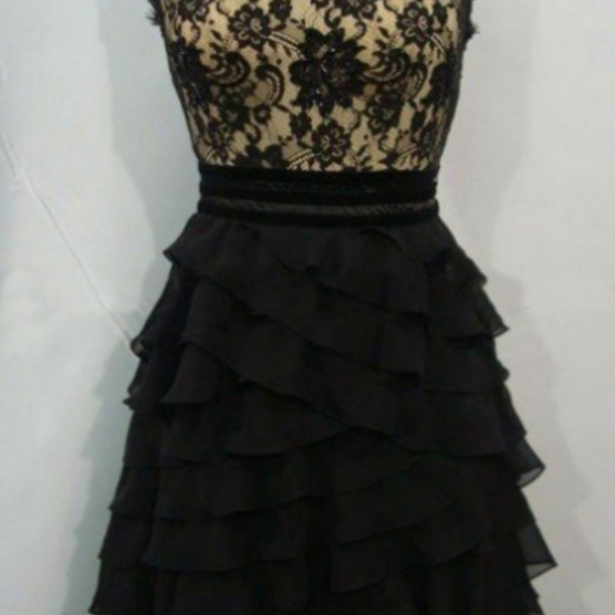 Sexy Prom Dress Elegant Red Tulle Prom Dresses Beaded Homecoming Dress