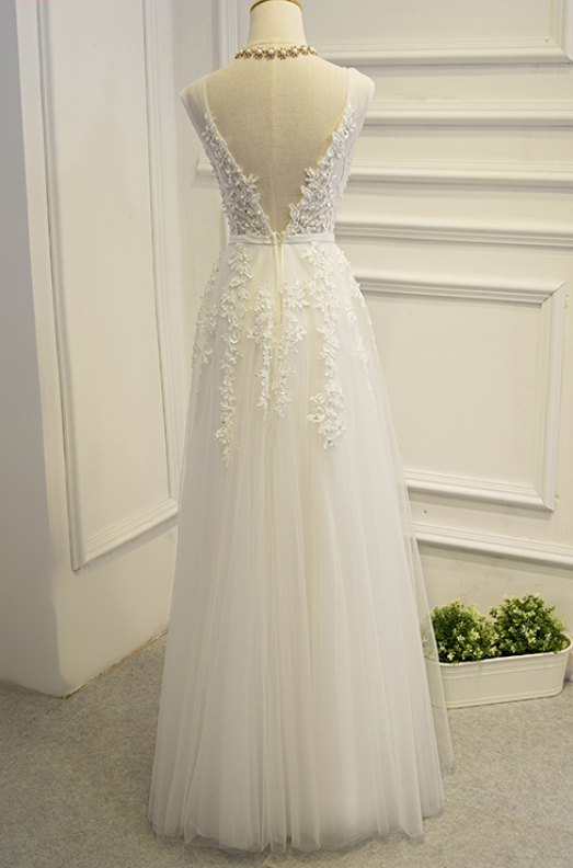 The White Lace Dress Evening Gown Begins A Beautiful Party Dress In A ...